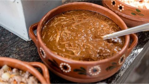 3 Spectacular Reasons You Should Own Mexican Clay Pots For Cooking ...